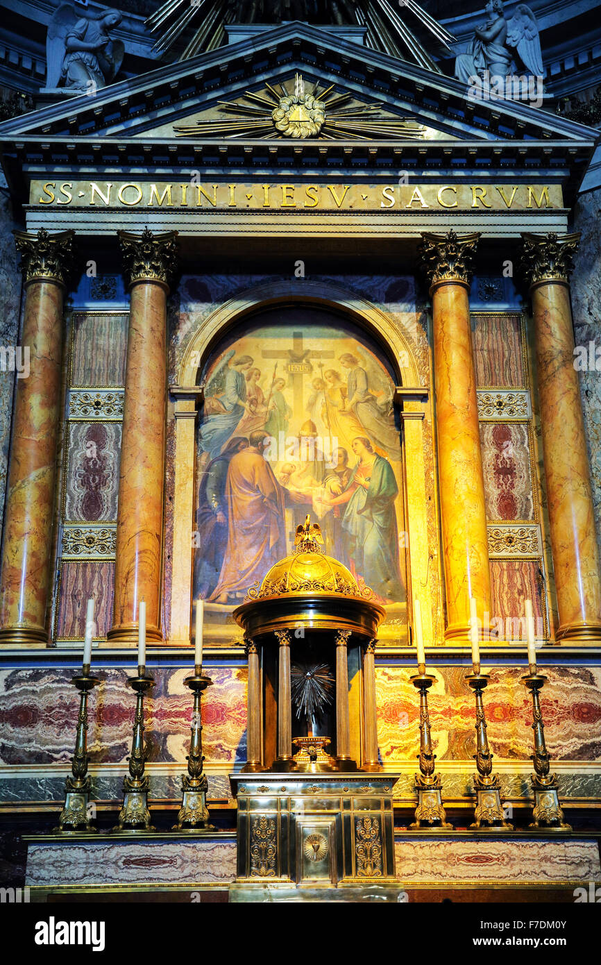 Chiesa del Gesu in Rome Stock Photo - Alamy
