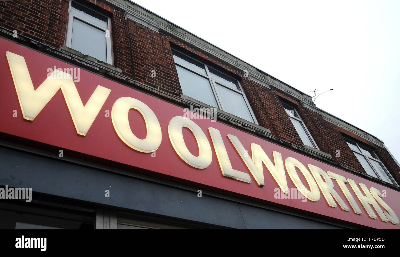 Woolworths logo hi-res stock photography and images - Alamy