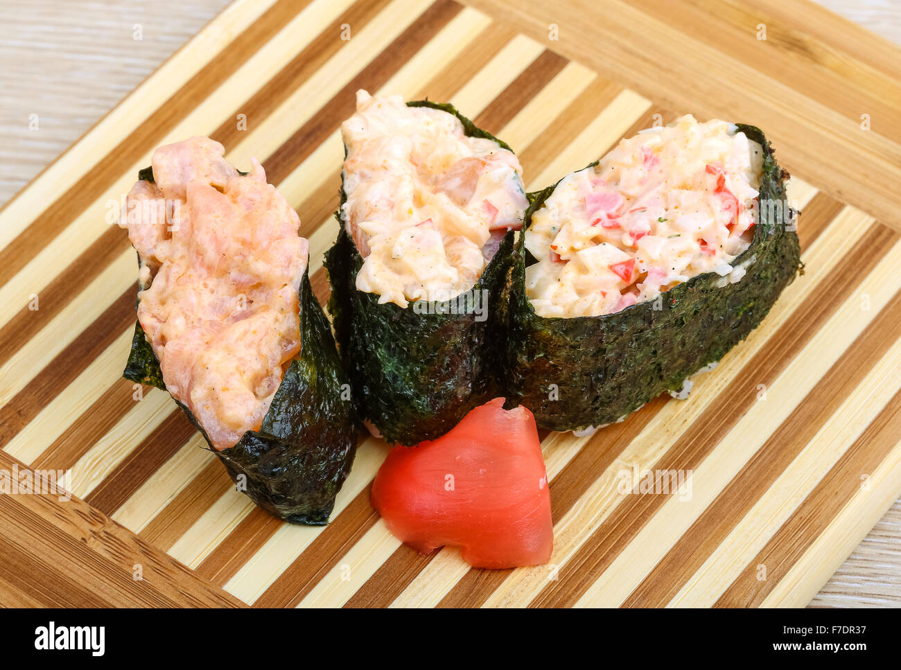 Japan traditional cold fresh Gunkan sushi with crab and salmon Stock ...