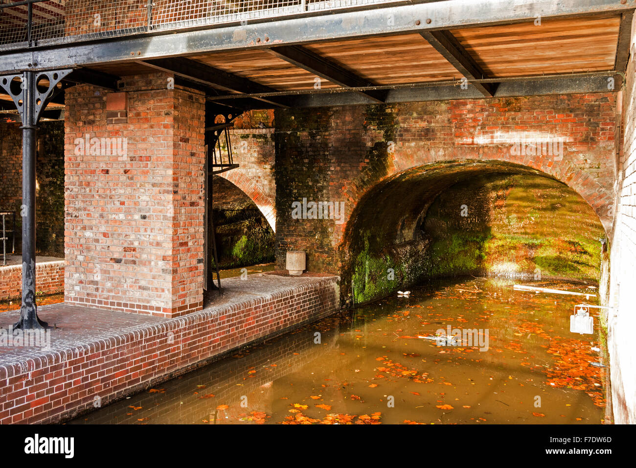 Coal wharf hi-res stock photography and images - Alamy