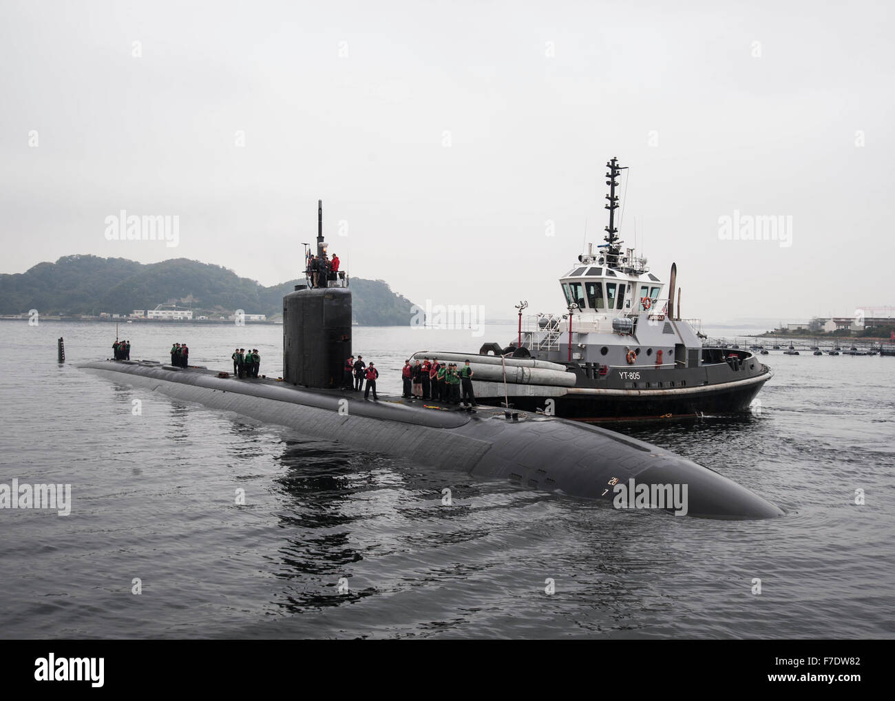 US Navy Los Angeles class fast attack nuclear submarine USS Charlotte ...