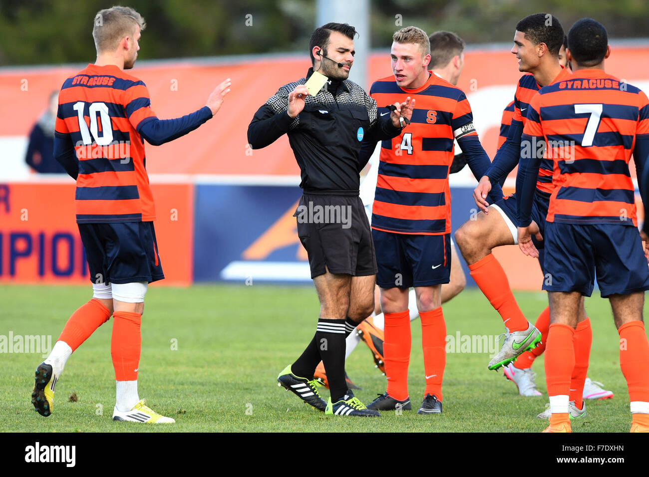 Su referee hi-res stock photography and images - Alamy