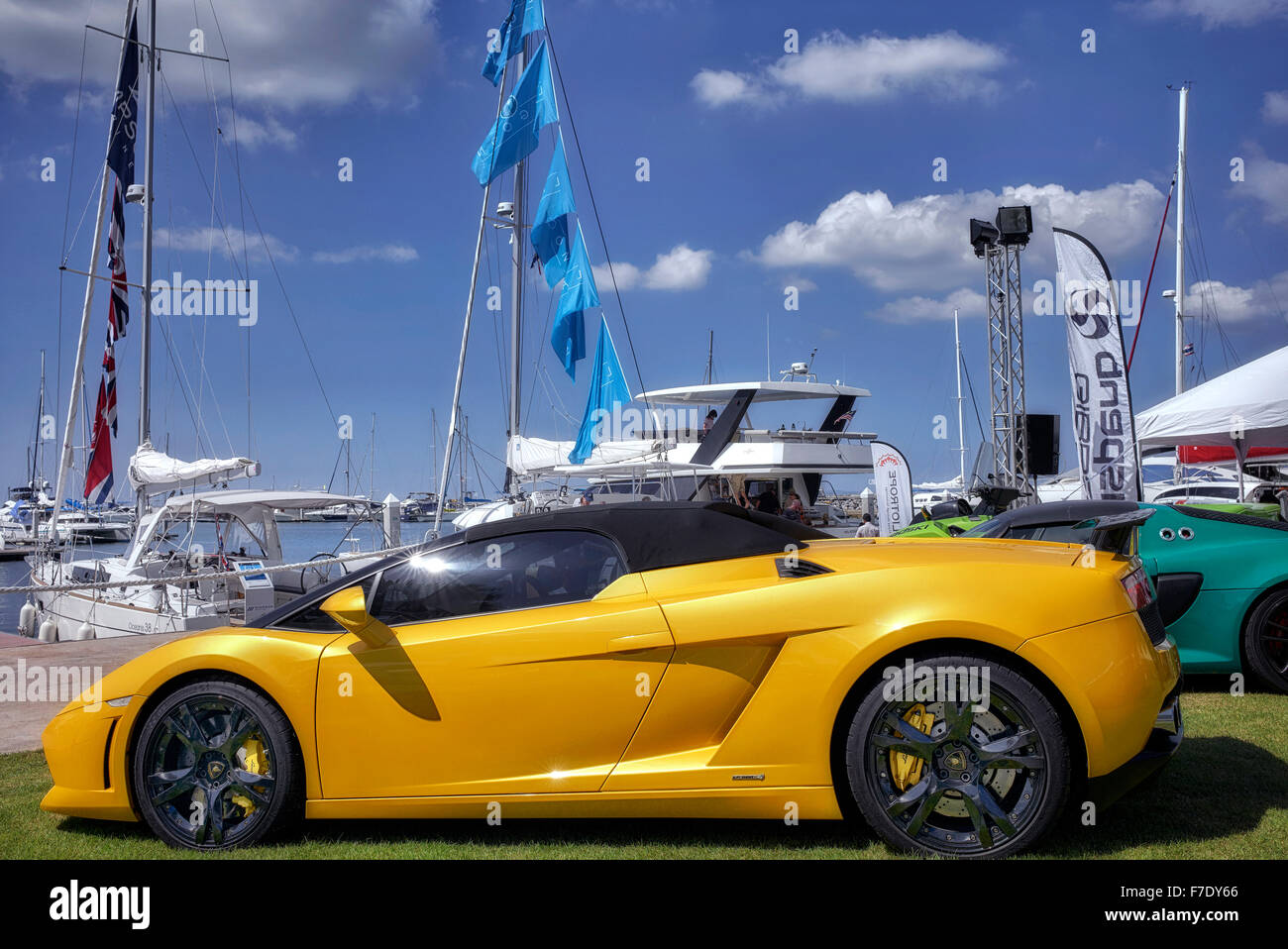 Lamborghini Gallardo LP560 yellow Italian supercar Stock Photo - Alamy
