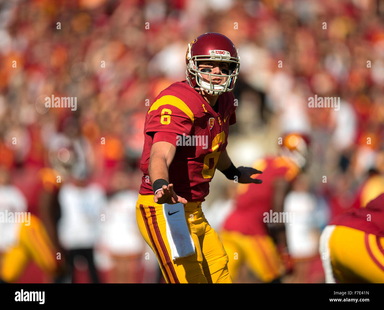 Los Angeles, CA, USA. 28th Nov, 2015. USC quarterback (6) Cody Kessler ...
