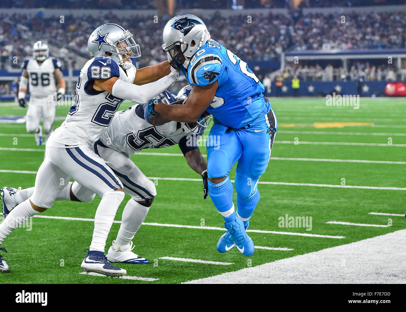 Pushed in the middle hi-res stock photography and images - Alamy