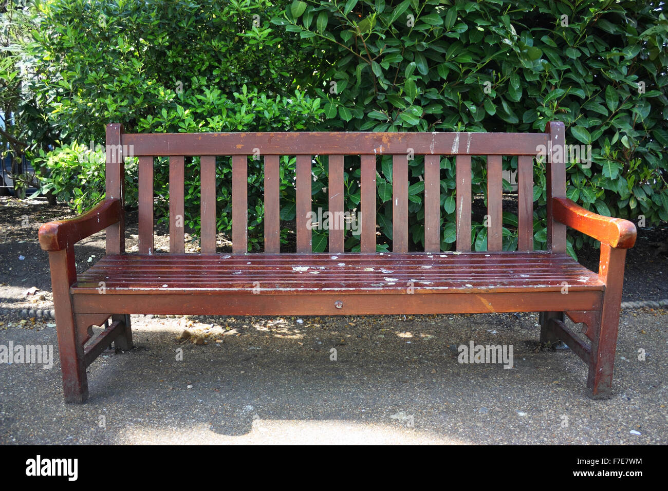London, Wooden Bench in St George's Square Stock Photo - Alamy