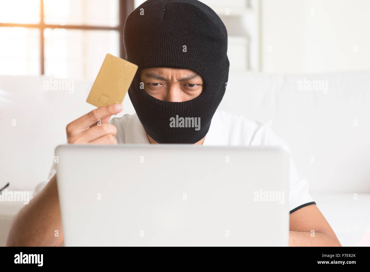 Computer reflection glasses hacker hi-res stock photography and images ...