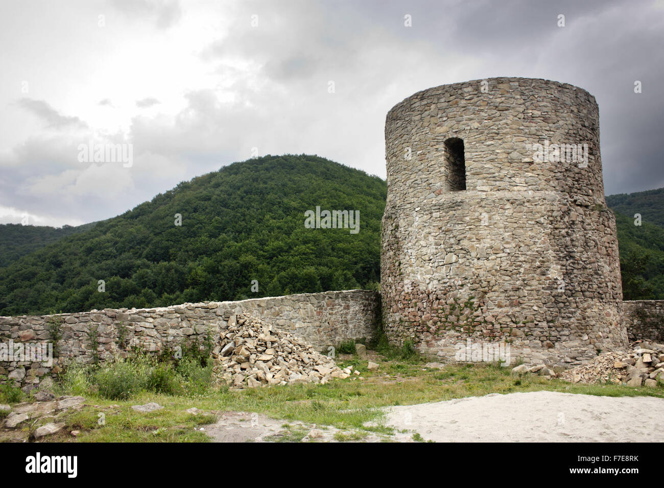 Castle Ruins in Rytro, Poland (463 m.a.s.l Stock Photo - Alamy