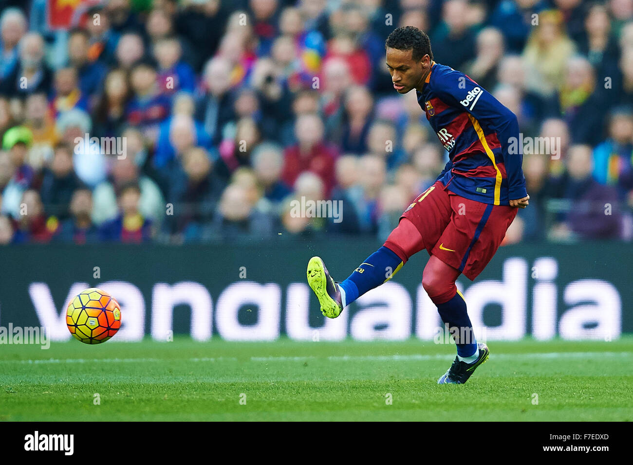 Neymar jr 2015 hi-res stock photography and images - Alamy