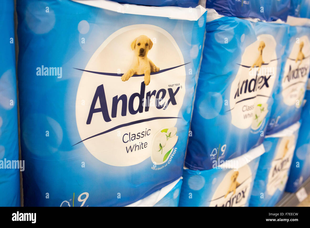 packs of Andrex toilet rolls in a supermarket Stock Photo - Alamy