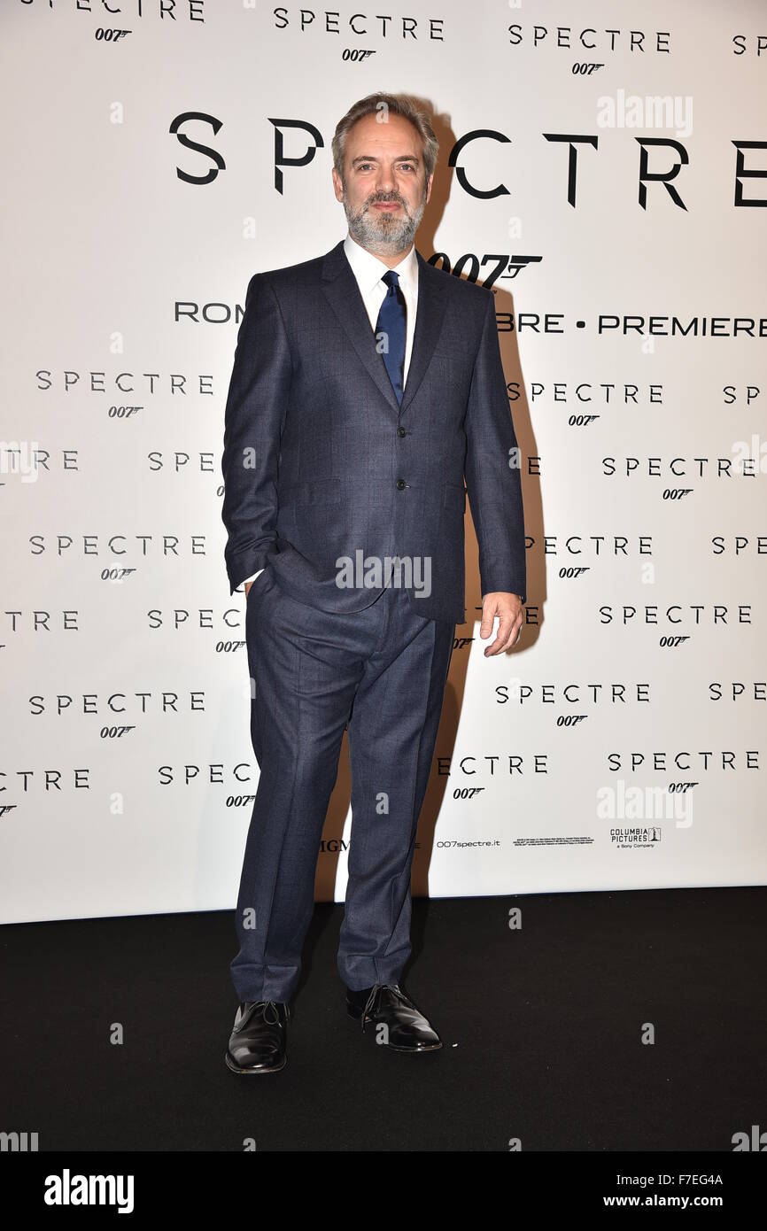 Spectre sam mendes 2015 hi-res stock photography and images - Alamy