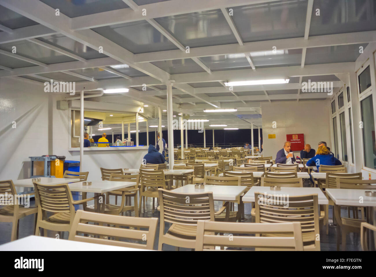 Ferry boat restaurant hi-res stock photography and images - Alamy