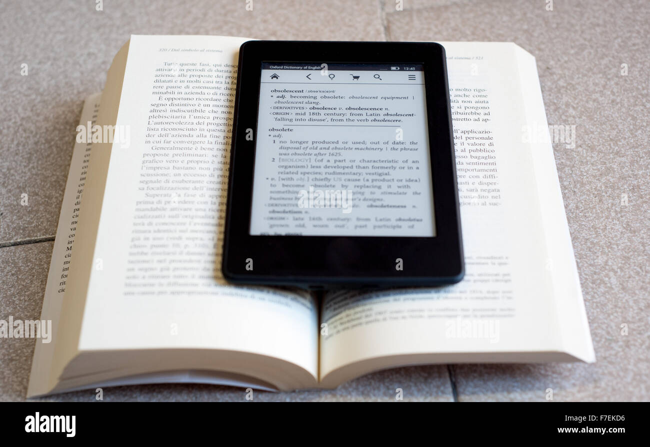 Books vs ebook reader hi-res stock photography and images - Alamy