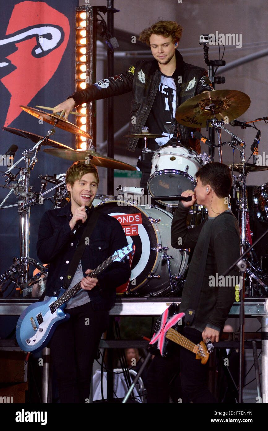 Ashton Irwin On Stage