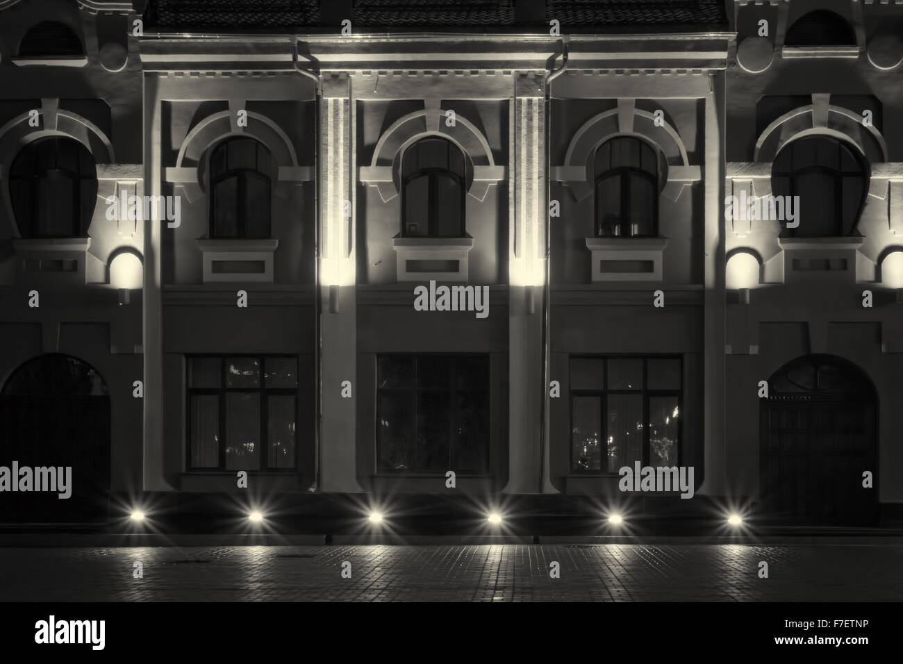 Illuminated brickwork hi-res stock photography and images - Alamy