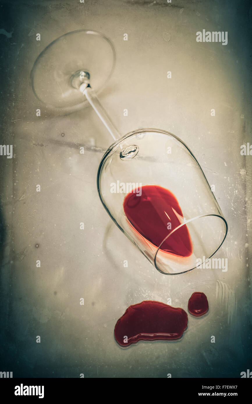 Knocked over red wine glass hi-res stock photography and images - Alamy