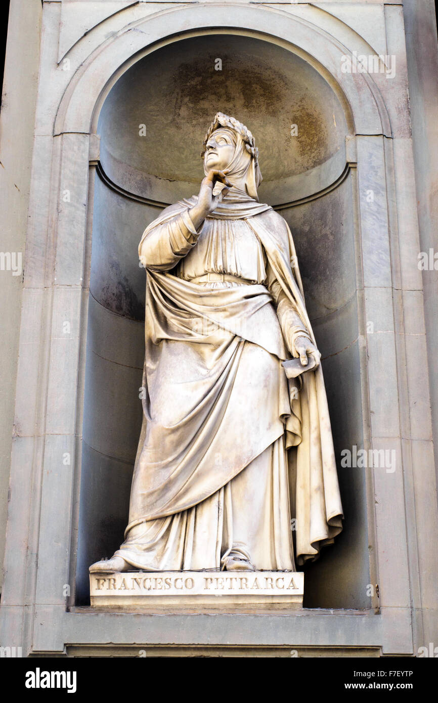 Francesco Petrarca statue in Piazzale degli Uffizi - Florence, Italy ...