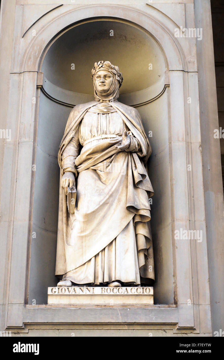Giovanni boccaccio statue hi-res stock photography and images - Alamy