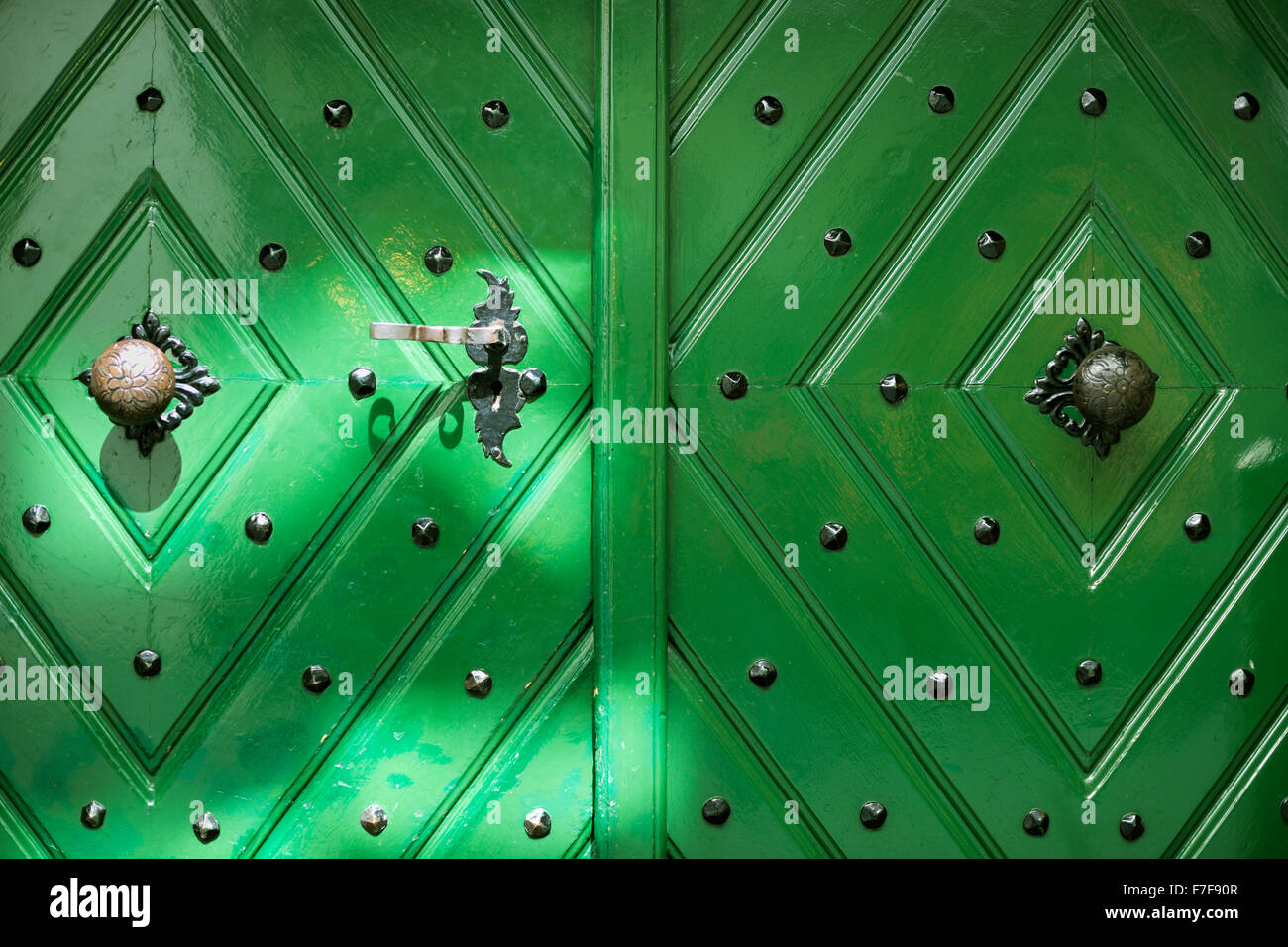 beautiful ancient green door background Stock Photo - Alamy