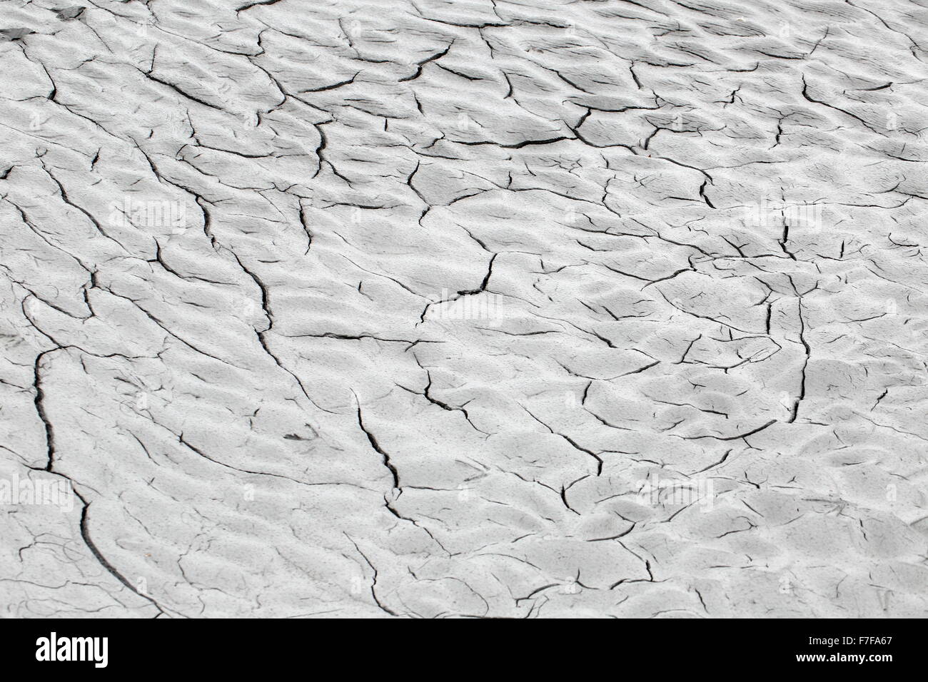 Land and water hi-res stock photography and images - Alamy