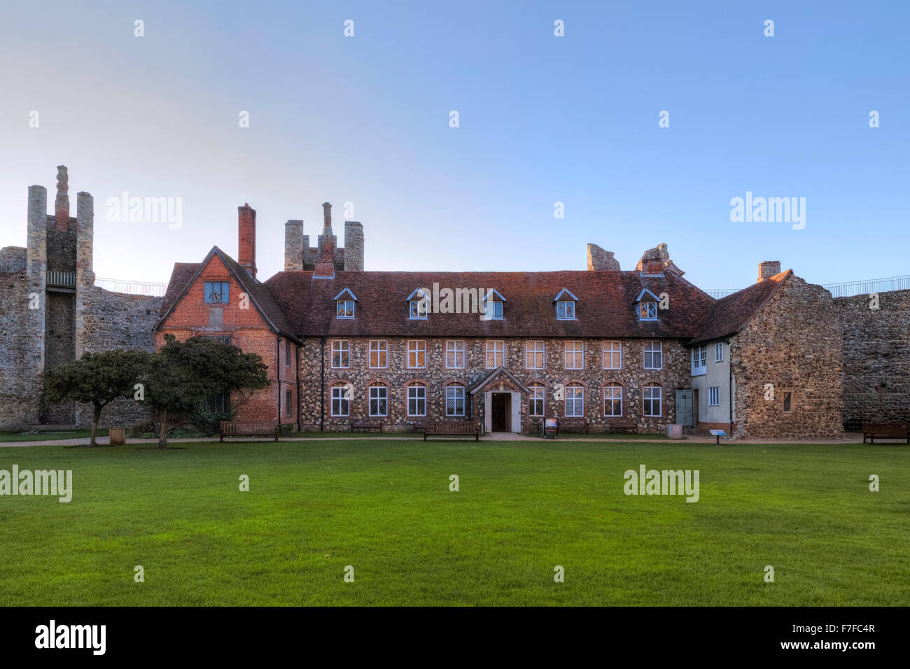 Framlingham castle hi-res stock photography and images - Alamy