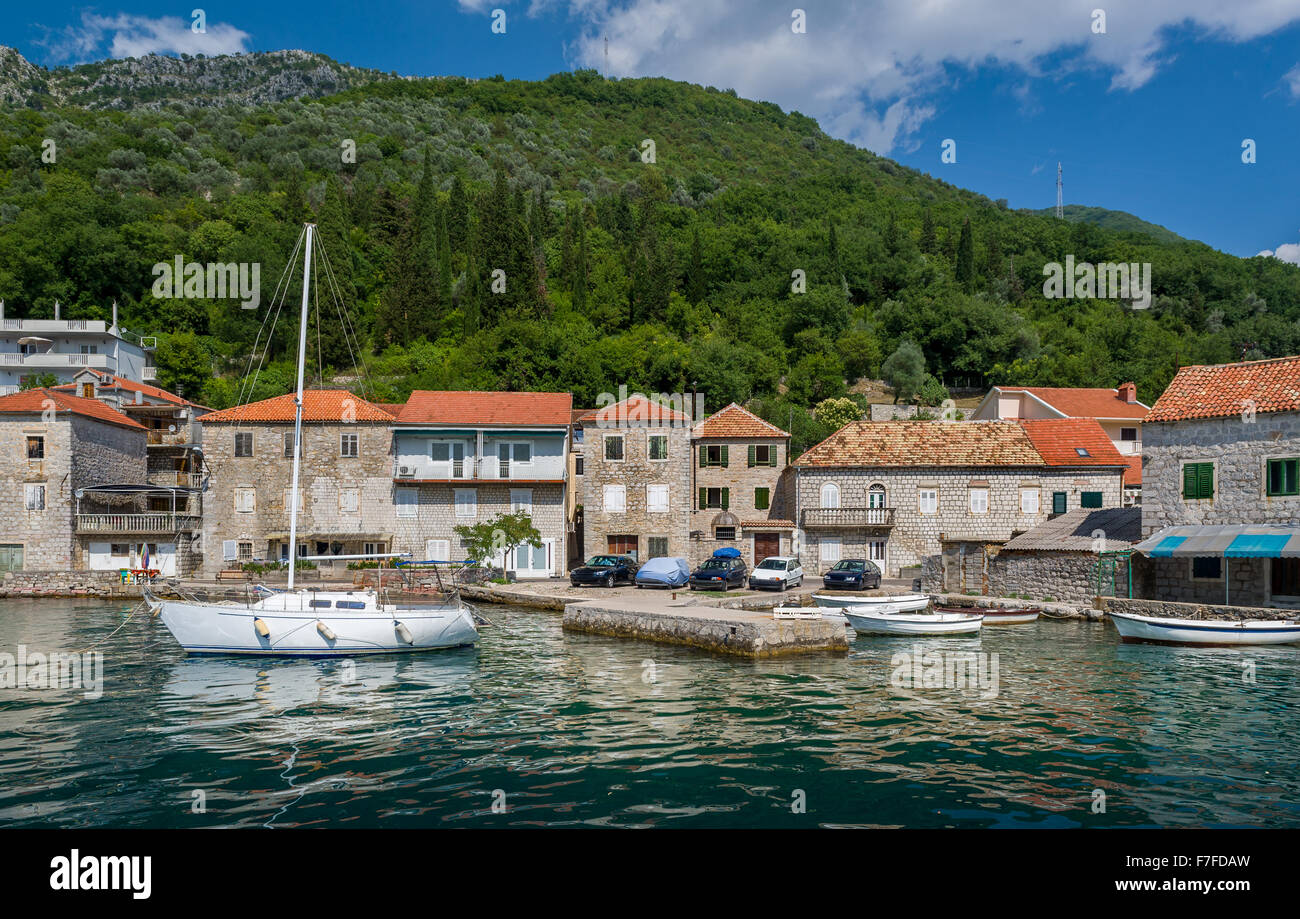 Village cultural boat hi-res stock photography and images - Alamy