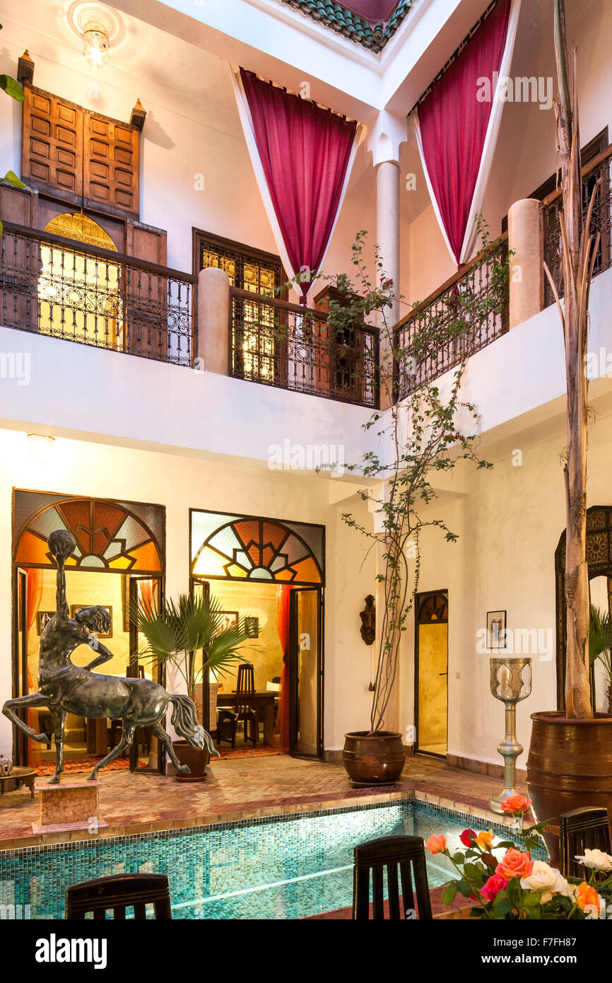 Courtyard and pool of Riad El Zohar, Marrakech, Morocco Stock Photo - Alamy