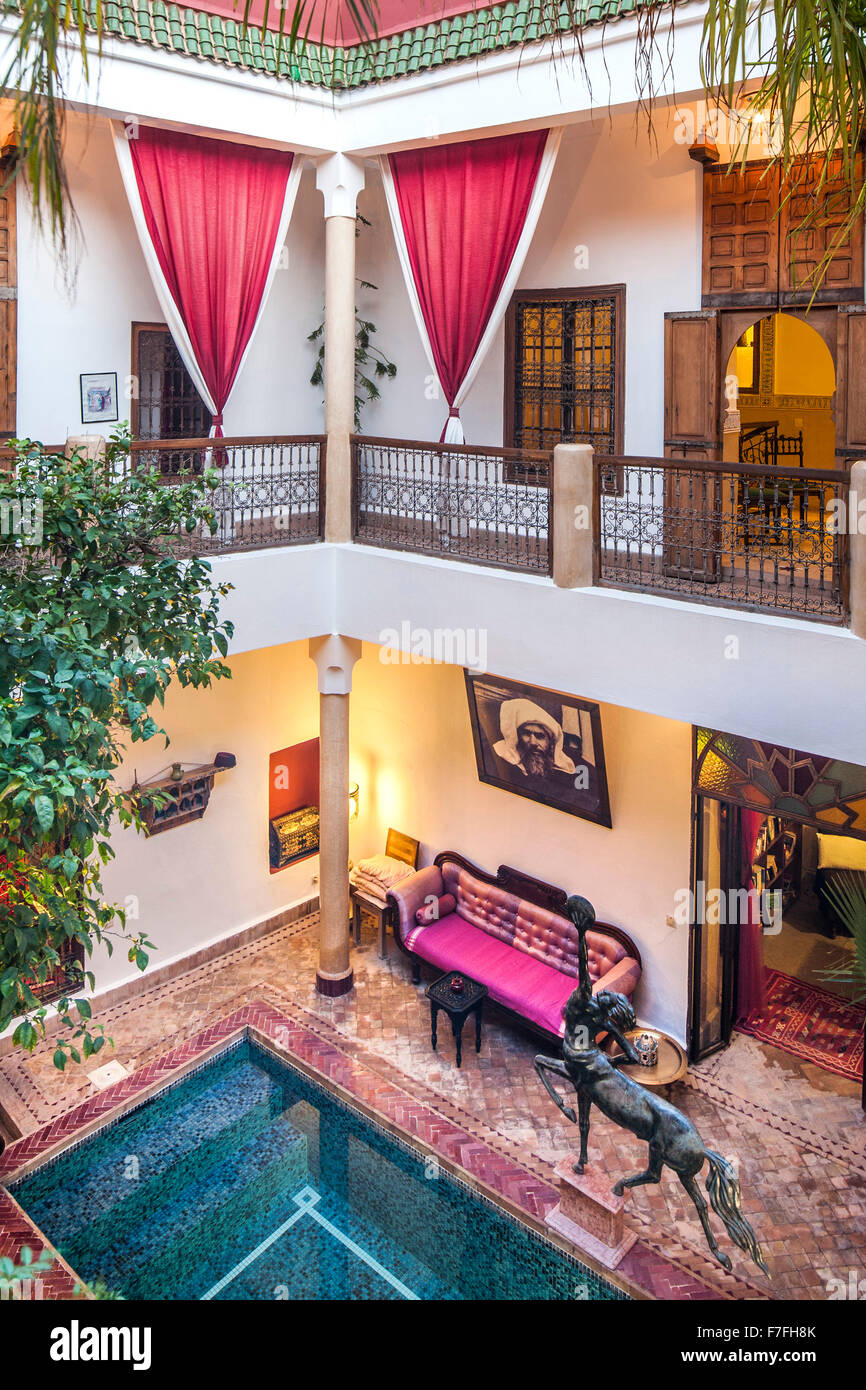 Courtyard and pool of Riad El Zohar, Marrakech, Morocco Stock Photo - Alamy
