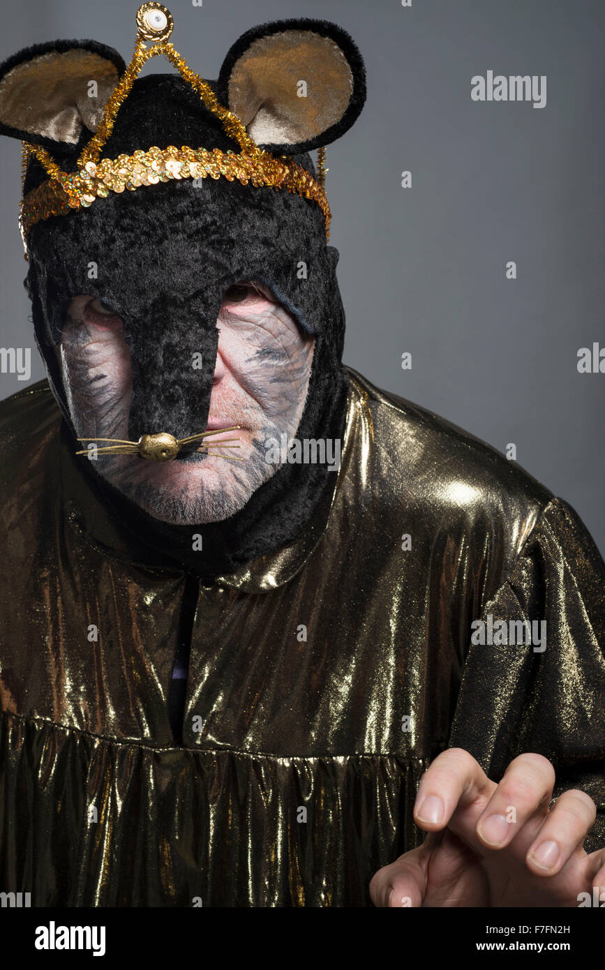 Pantomime actor hi-res stock photography and images - Alamy