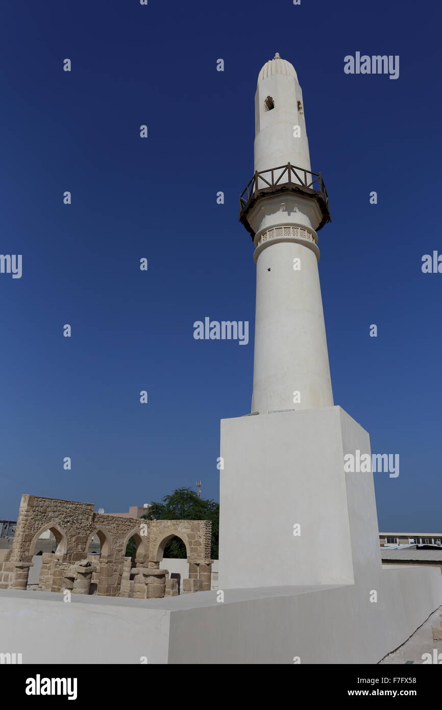 Minaret of Al Khamis Mosque, the oldest mosque in the Kingdom of ...