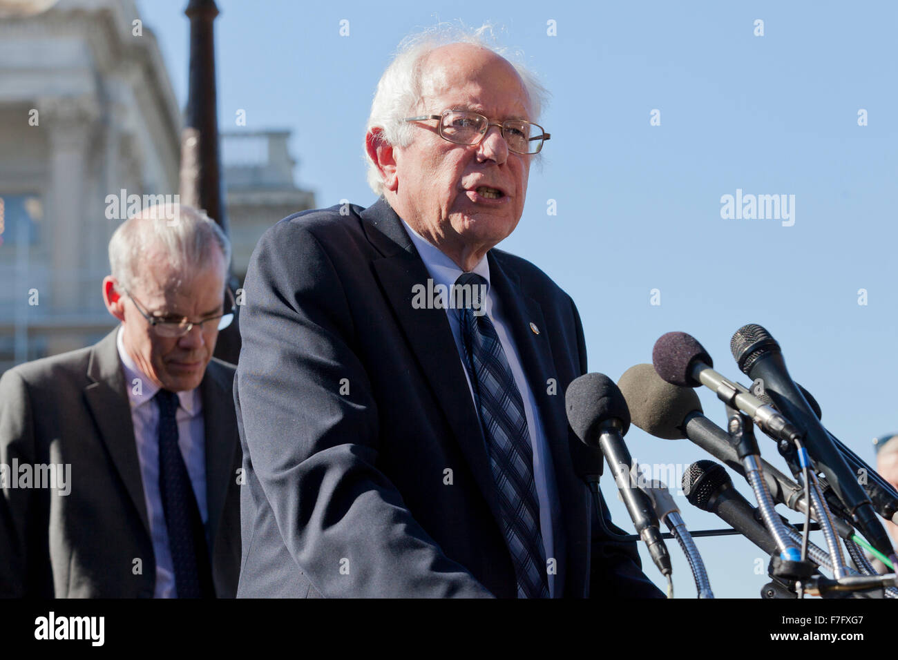 Bernie sanders keep it in the ground hi-res stock photography and ...