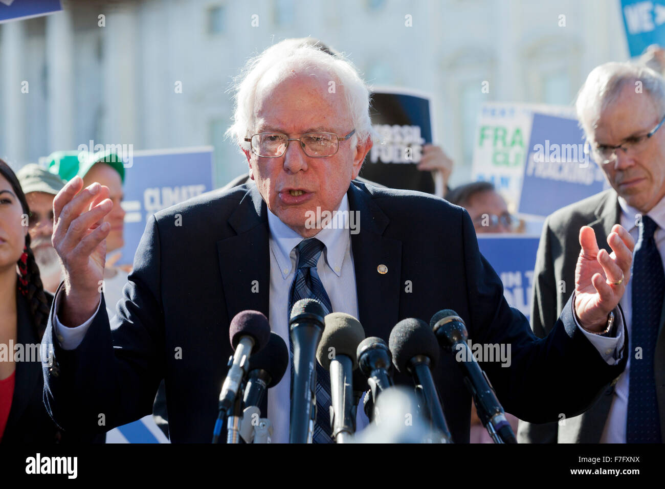 Bernie sanders keep it in the ground hi-res stock photography and ...