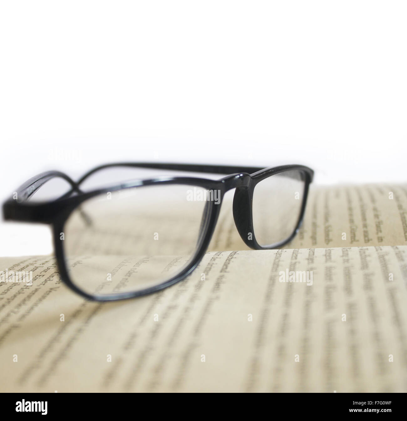 book and glasses Stock Photo - Alamy