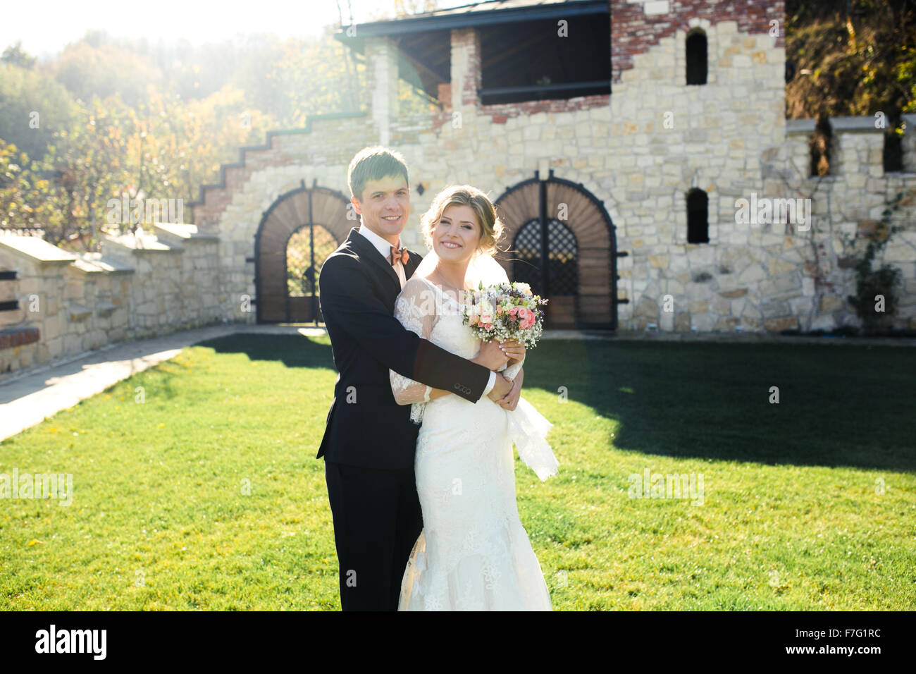 Bride and groom Stock Photo - Alamy
