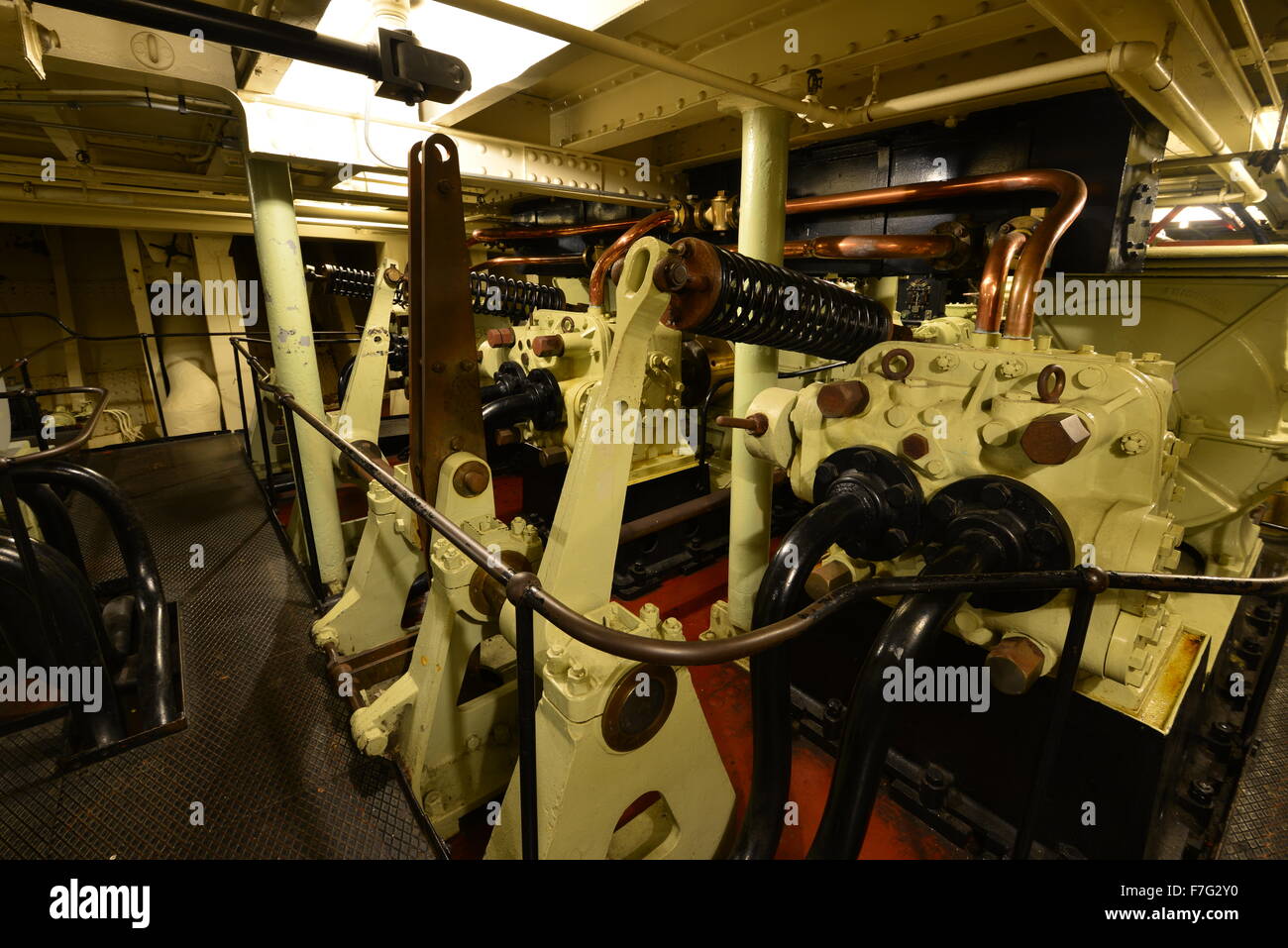 The engine room of the Queen Mary Liner Stock Photo - Alamy