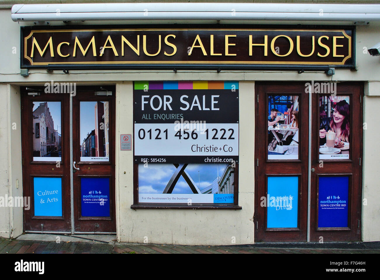 Pub Ale house recession bankrupt Stock Photo - Alamy