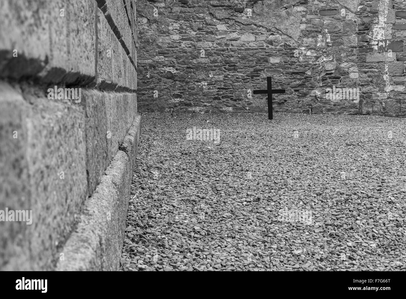 A lonely cross Stock Photo - Alamy