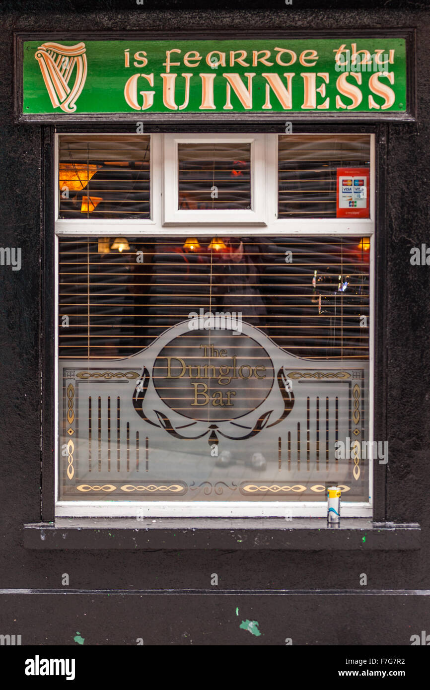Derry dungloe bar hi-res stock photography and images - Alamy