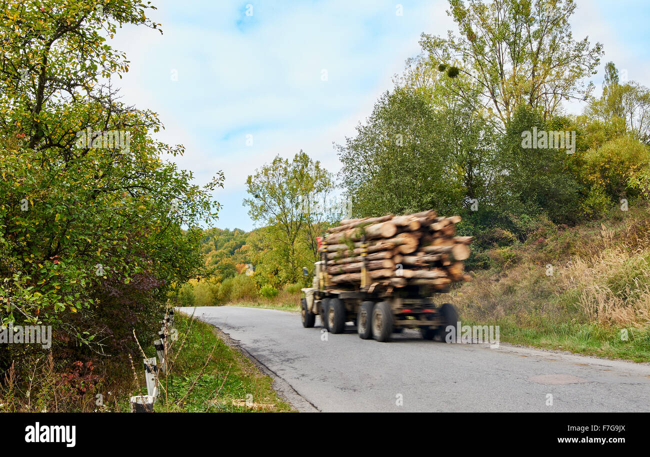 Timber truck hi-res stock photography and images - Alamy