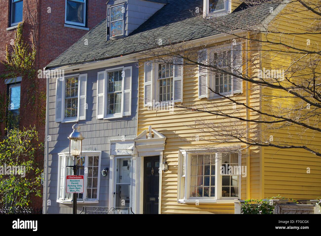 Architecture yellow house home hi-res stock photography and images - Alamy