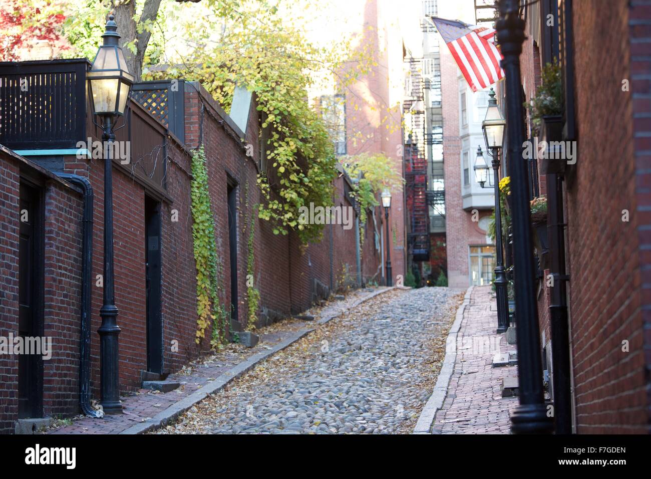 Autumn on iconic Acorn Street in the historic neighborhood of Beacon ...
