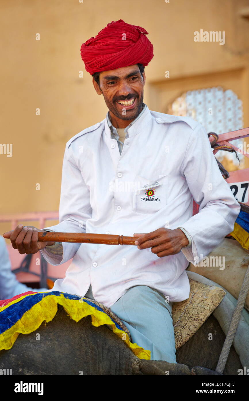 Smiling mahout india hi-res stock photography and images - Alamy