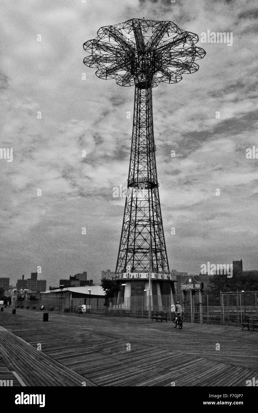 BROOKLYN, NY - JUN 27: Parachute ride called Eiffel Tower of Brooklyn ...