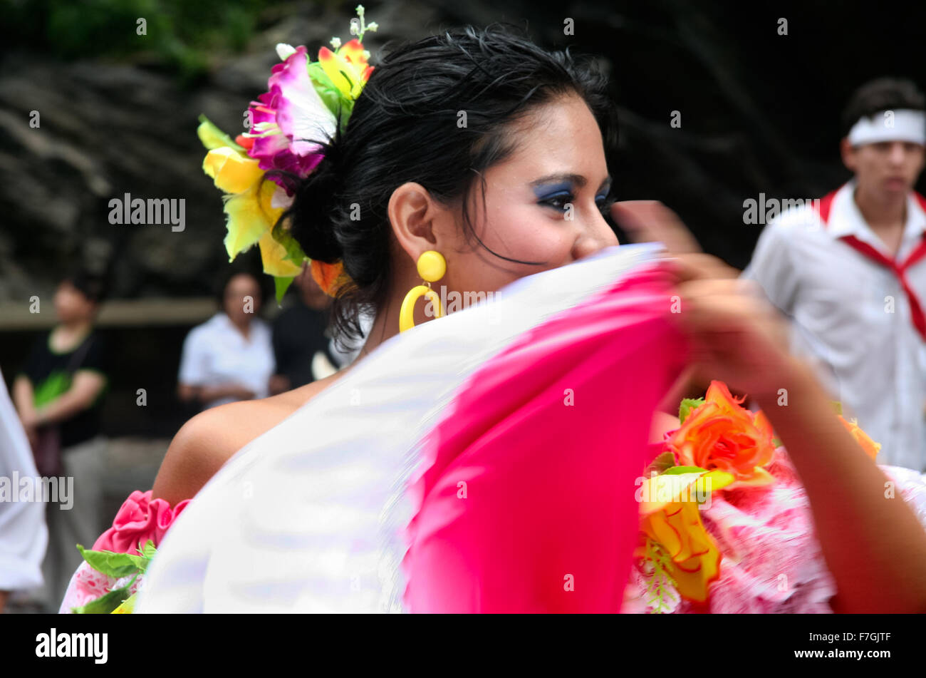 NEW YORK - JUN 22: Natives latin people participant in a dance parade ...
