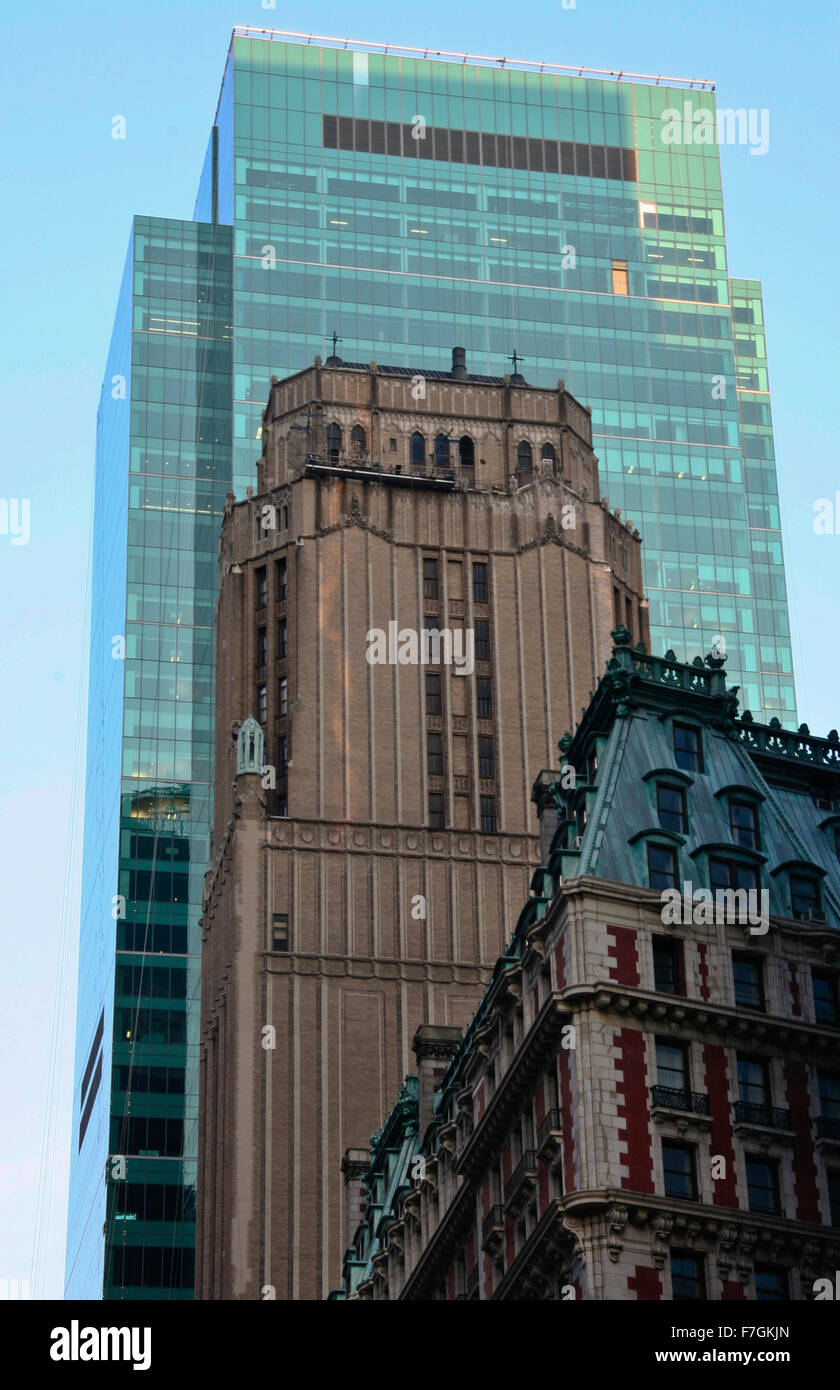 Manhattan, Old and new buildings are crowded together competing for ...