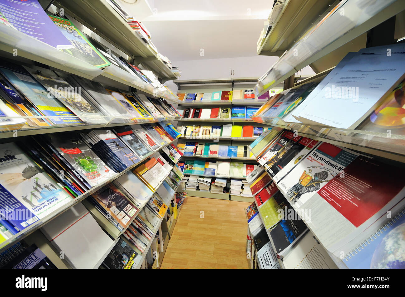 book and magazines in modern library at university Stock Photo - Alamy