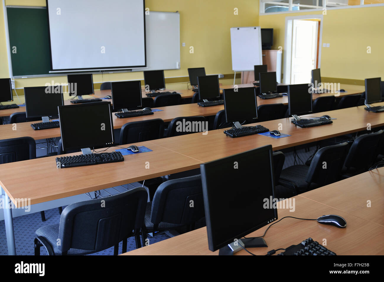 brand new computer with tft monitor in modern classroom at school Stock ...