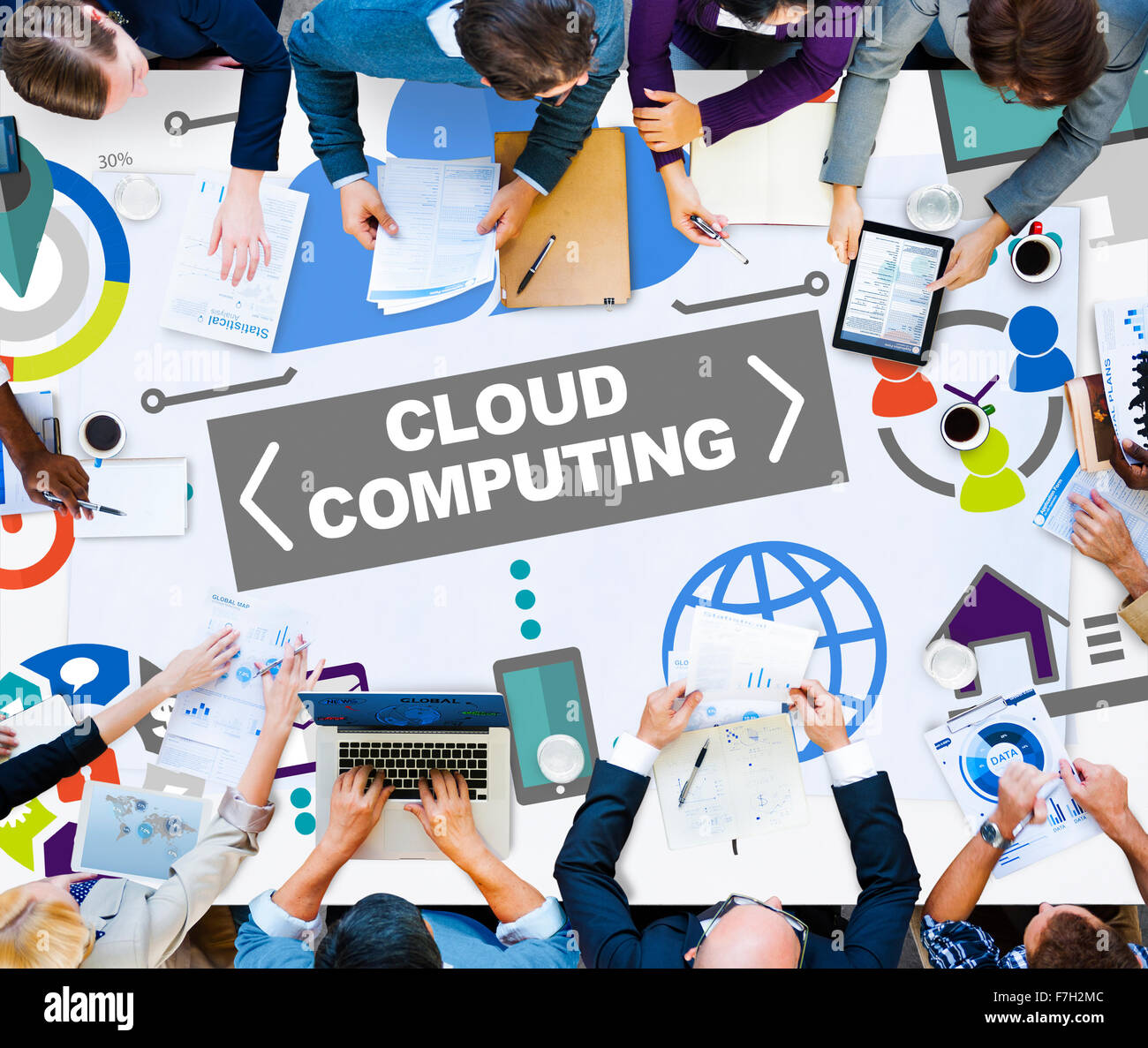 Cloud Computing Network Online Internet Storage Concept Stock Photo - Alamy