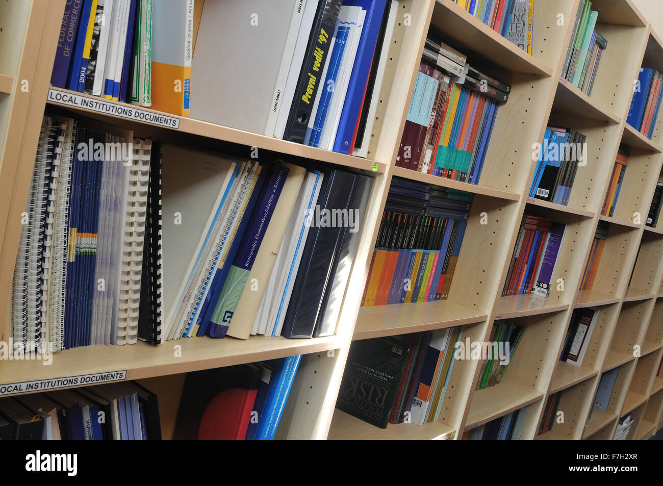 book and magazines in modern library at university Stock Photo - Alamy