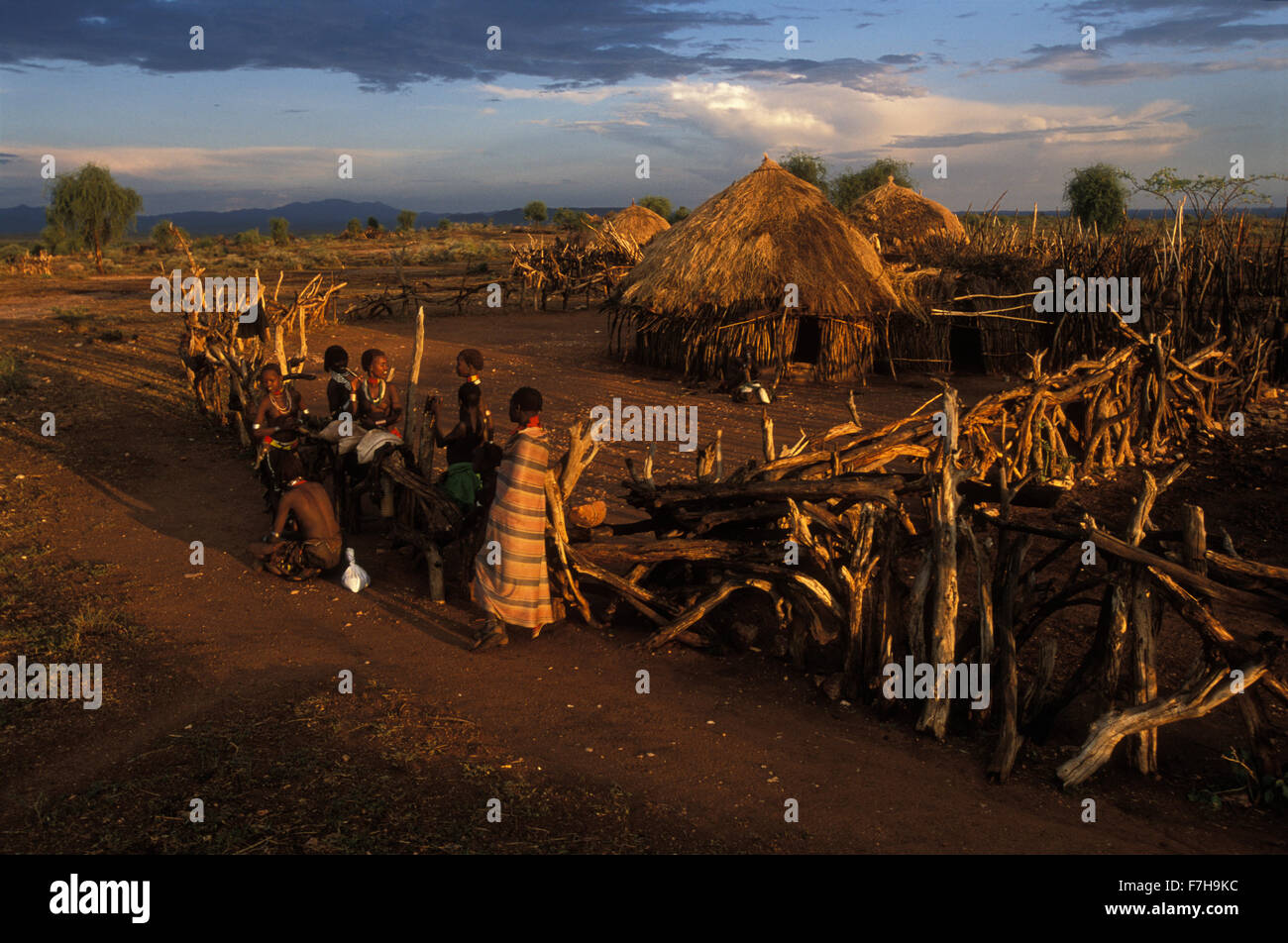 Rural village ethiopia housing hi-res stock photography and images - Alamy